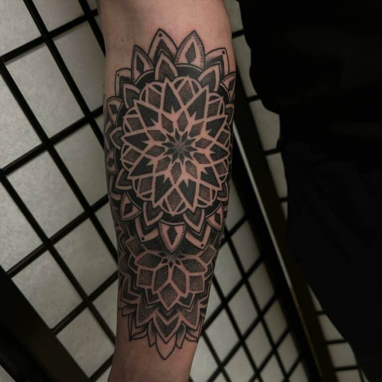 The Ultimate Guide To Dotwork Tattoos For Men